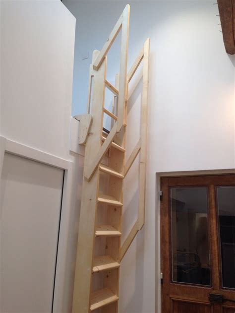 Réalisation dune échelle meunière escamotable en sapin Escaleras