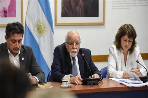 Comisión De Juicio Político El Fdt Logró Que Un Juez Notifique A Un