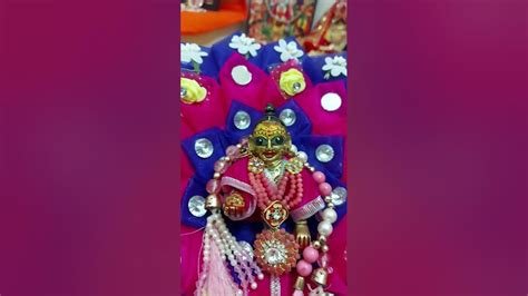 मैंने अपने राधा वल्लभ को कैसे राधा जी का सिंगार किया यह लीला भी सुन ले