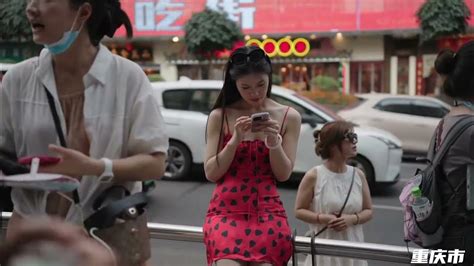 街拍重庆街拍美女时尚穿搭 路人视角街拍 街拍小姐姐 Youtube