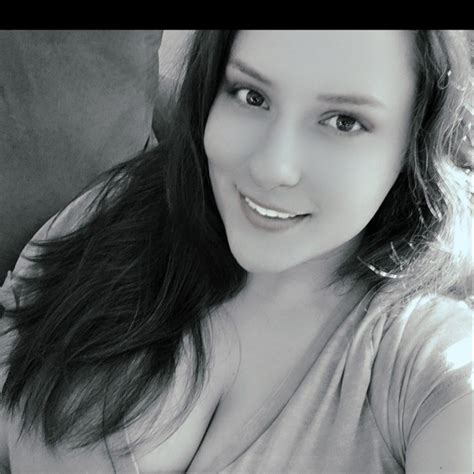 Jen Gnomiejen On Snapchat