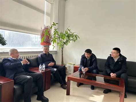 吉林大学化学学院看望慰问专家学者及退休教师 吉林大学化学学院