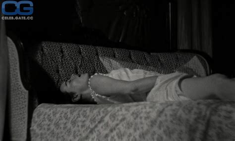 Emma Stone Nude Pictures Onlyfans Leaks Playboy Photos Sex Scene Uncensored