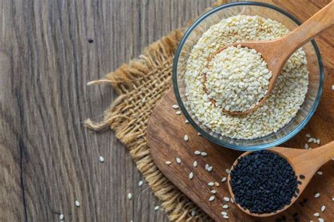 黑芝麻vs白芝麻，哪种更有营养？ 知乎