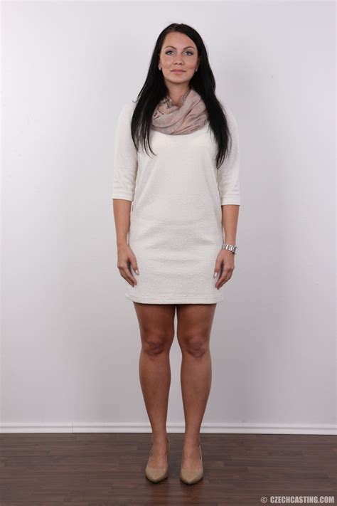 Curvy Brunette Milf Poses Nude Porn Pictures Xxx Photos Sex Images Pictoa