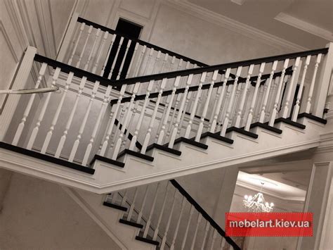 ☰Изготовление [деревянной лестницы] под заказ в Киеве