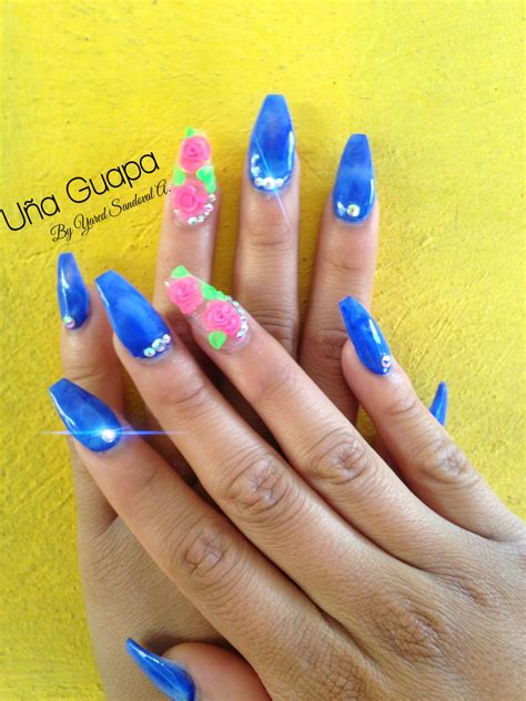 Uñas Acrílicas azul y 3D Bonitas Nails