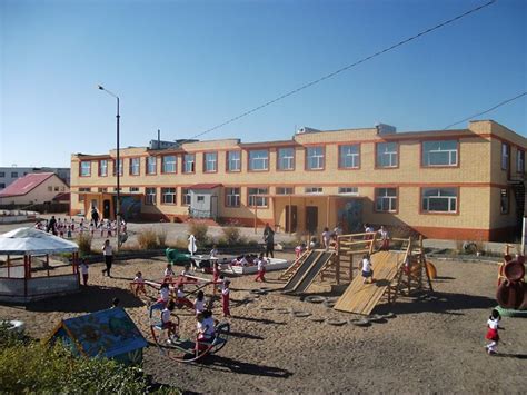 Аймгийн ИТХ ын төлөөлөгч тэргүүлэгч М Мөнхөө төлөөлөгч Б Анхбаяр нар