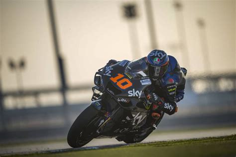 Adik Valentino Rossi Nikmati Debut Di MotoGP Pada Tes Pramusim 2021