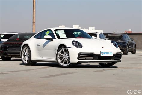 【保时捷911carrera 30t侧前45度车头向右水平图片 汽车图片大全】 易车