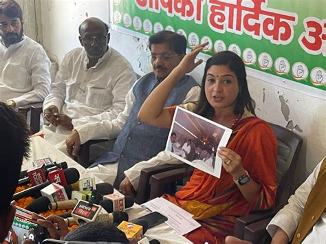 Alka Lamba On Twitter गली गली में शोर है चौकीदार के सारे मित्र चोर