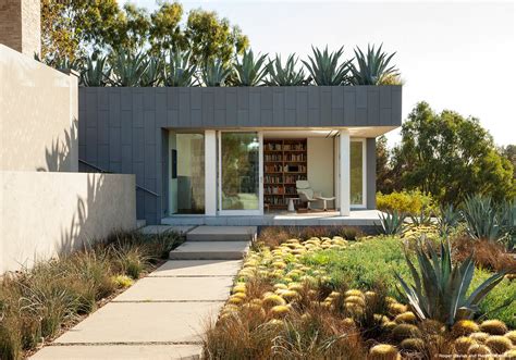 Photo Of In Modern Homes With Libraries By Matthew Keeshin From Summitridge Residence Dwell