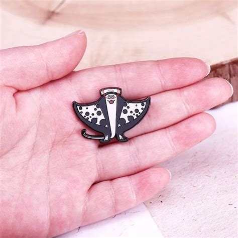 Splatoon ‘big Man Manta Ray Enamel Pin Distinct Pins