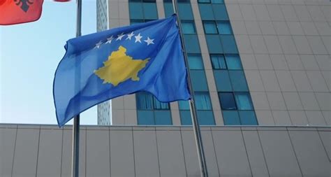 Прищина подготвяла три нови мерки против Белград и сърбите в Косово
