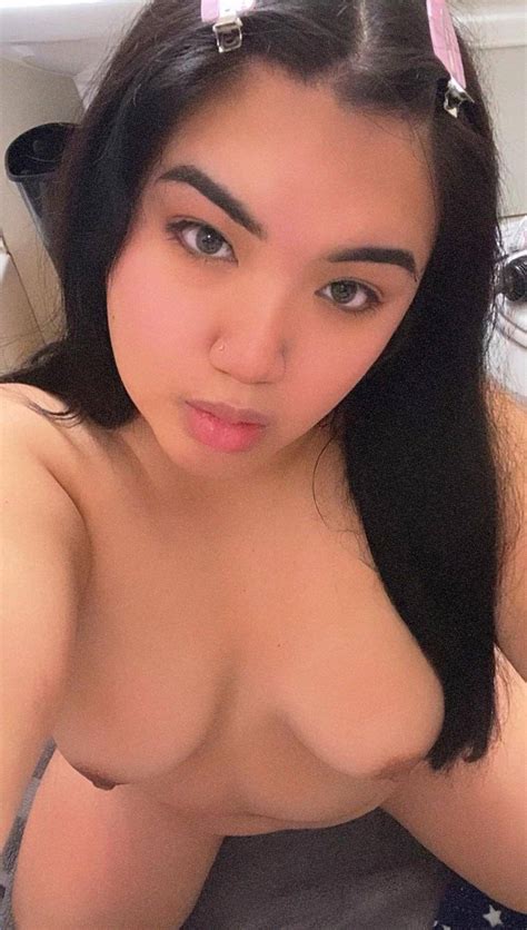 I Love Being Naked W No Makeup On Scrolller