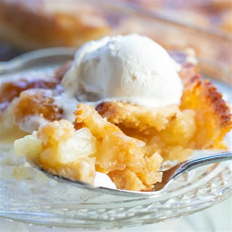 Best Pineapple Dump Cake Easy Recipe With Boxed Cake Mix