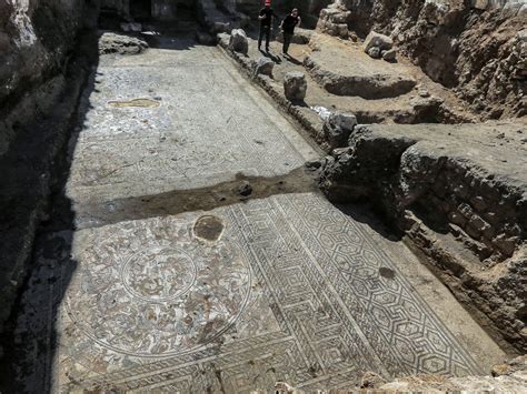 See The Stunning 1 600 Year Old Mosaic Unearthed In Syria Artofit