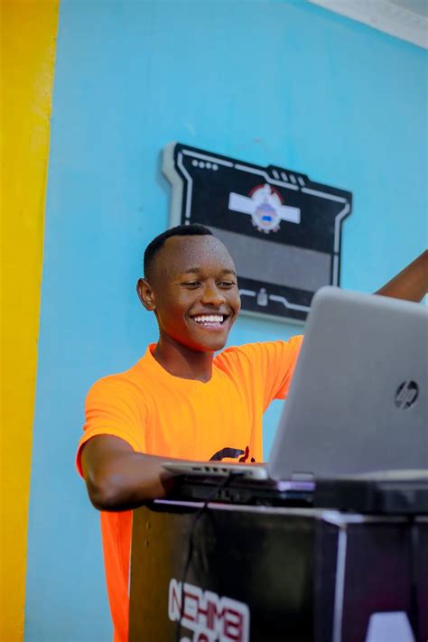 Paul Mkali