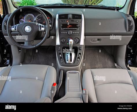 Dashboard Saturn Vue Green Line Hybrid Stock Photo Alamy