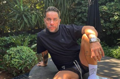 Γιώργος Μαζωνάκης Νέο εξώδικο στη δικαστική μάχη με την αδερφή του «Ματαίωση να εμπιστεύεσαι