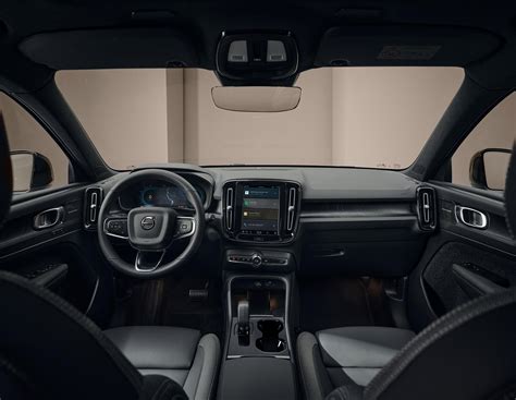 Volvo Ex40 เพิ่มรุ่นย่อย Black Edition ราคา 2 39 ล้าน