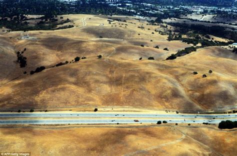 California S Worst Drought In Decades Has Left Land Unfit For Farming Daily Mail Online