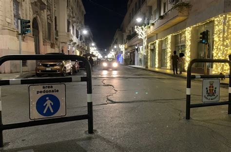 Isola Pedonale Linizio Problematico E Il Problema Degli Automobilisti Messinesi