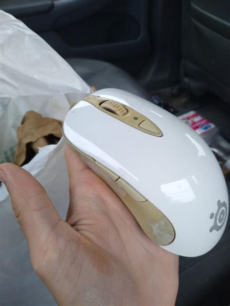 I Dont Think This Is Supposed To Be Beige R Steelseries