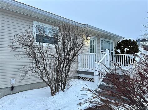 29 Elizabeth Avenue Deer Lake Nl A8a 1h6 Mls 1281330 Zillow