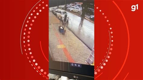 Vídeo Homem é Executado Por Pistoleiro Em Ponta Porã Ms Mato