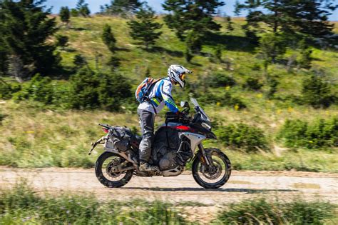 Offroad Vergleich Ducati Multistrada V4 Rally Vs Harley Davidson Pan