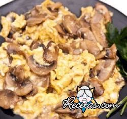 Champiñones Con Huevos Revueltos Light