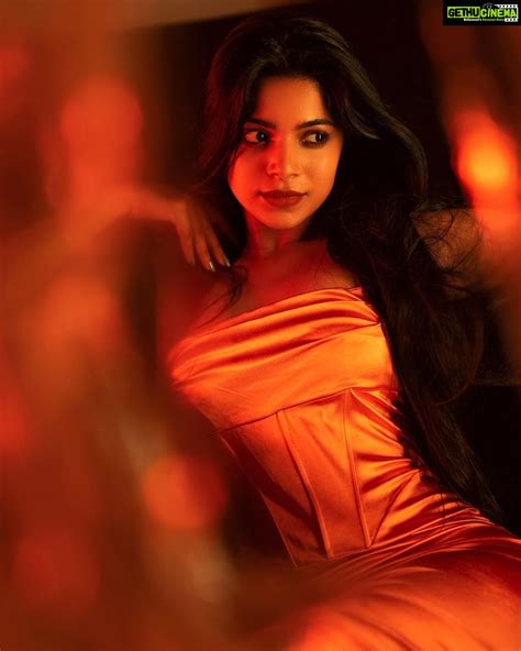 Actress Divya Bharathi Hd Instagram Photos And Wallpapers August 2022