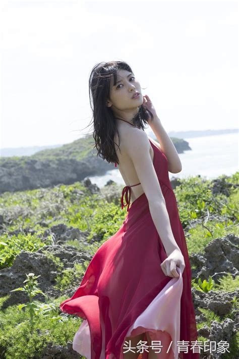 矢島舞美 埋藏在記憶深處的歌 現在依然如此的優美 每日頭條