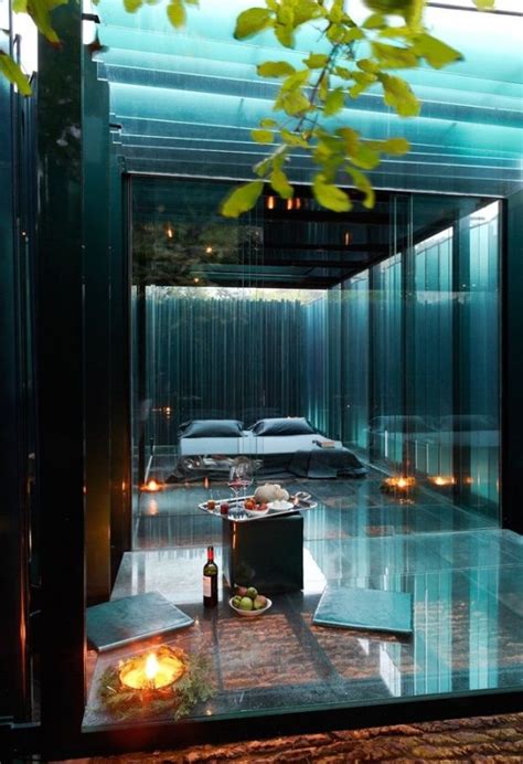 48 Daring Glass Bedroom Design Ideas Digsdigs