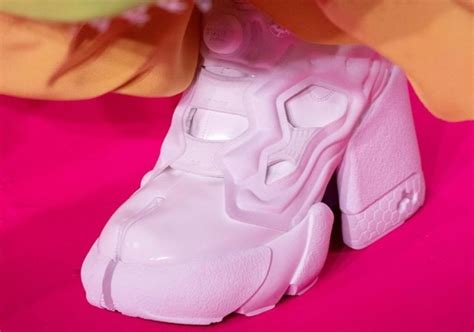 Estas Son Las Zapatillas Más Feas Que Vas A Querer Tener Marie Claire