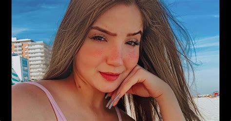 Anna Livya Padilha a Menina Fantasma do SBT relatou ao Purepeople assédio por fotos de