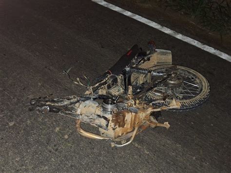 Duas Pessoas Morrem Em Grave Acidente Na Mgc 482 Entre Carangola E