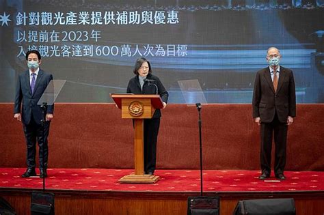 社評：超徵不是超收 政府本不該普發現金 上報 Line Today