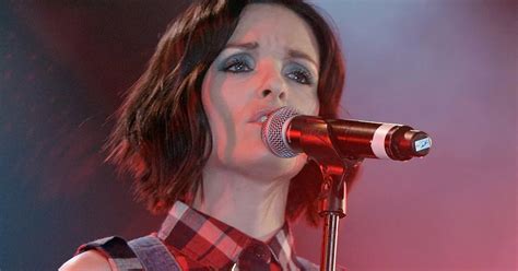 Bwitcheds Edele Lynch Unrecognisable Two Decades After Beloved Band