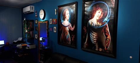 Ток и Жица Случвало ли Ви се е да вървите по пътя и разни познати да Ви спират за разговор