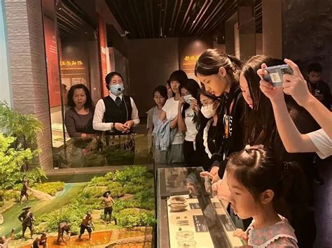 香港公众考古学会组织香港青少年到南汉二陵博物馆参观交流
