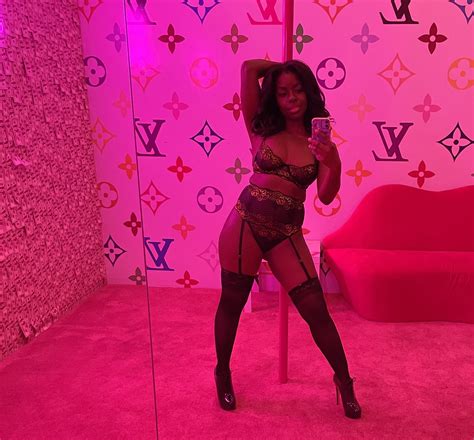 Miss Winbrush 323 ShesFreaky Miss Winbrush 323 ShesFreaky