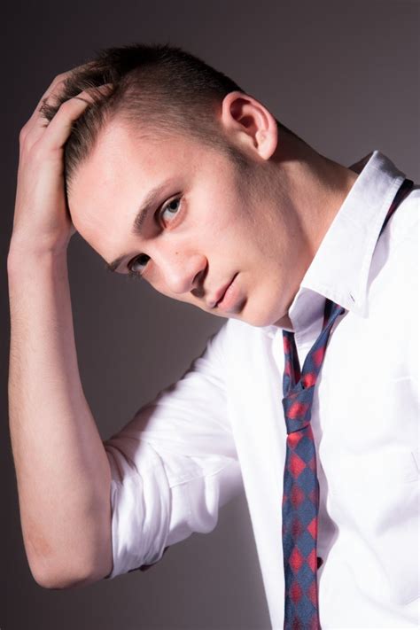 Model Sedcard Von Luc W Männliches New Face Fotomodel Deutschland