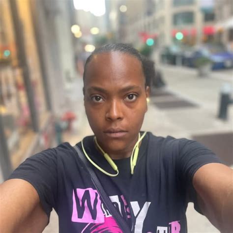 Mi Mi 😩 Mimi18smith • Threads Say More