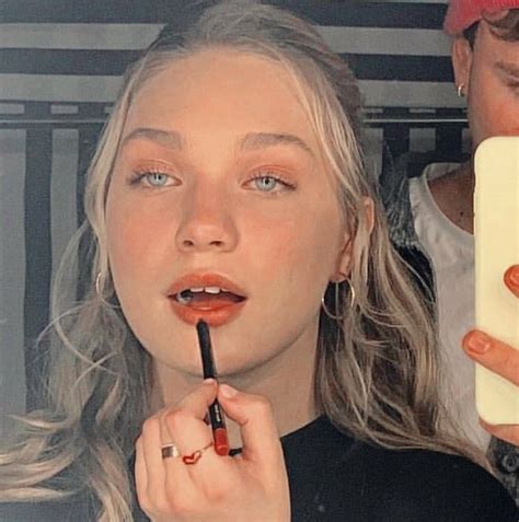 Pin De Ari En Maddie Ziegler Elastic Heart Maddie Ziegler Bailarinas