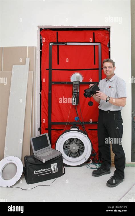 Differential Pressure Measuring Method Stock Photo Alamy