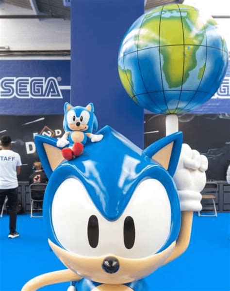 Sega World Sonic Statue R The Justjesss Crew