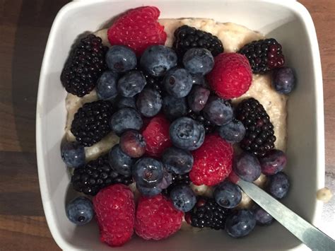 Peanut Butter Oatmeal And Berries Recipe And Nutrition Eat This Much