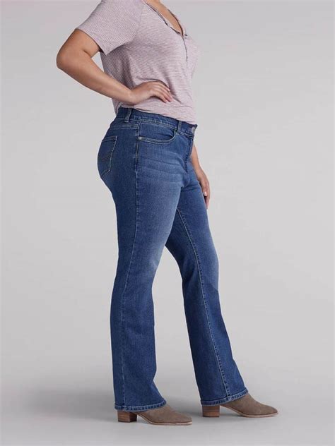 How To Wear Bootcut Jeans Fashion Track
